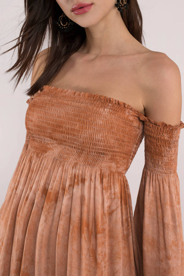 Smocking | Canada Clothing